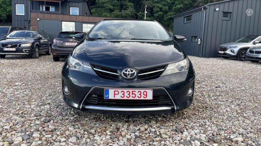 Zils Toyota Auris 2013 Kauņa, ar dzinēja tilpumu 1.36 L un nobraukumu 135 tūkst. km par 6800 €, foto 3 vietnē AUTOMOTO.COM.LV