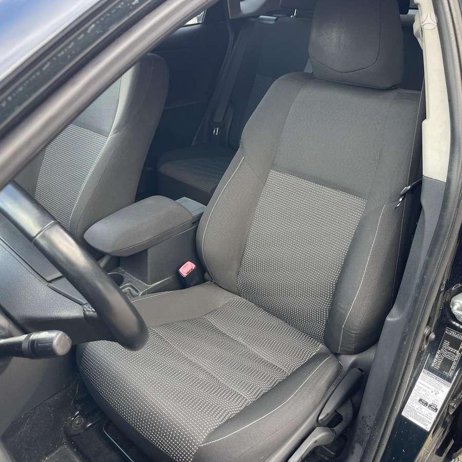 Zils Toyota Auris 2013 Kauņa, ar dzinēja tilpumu 1.36 L un nobraukumu 135 tūkst. km par 6800 €, foto 9 vietnē AUTOMOTO.COM.LV