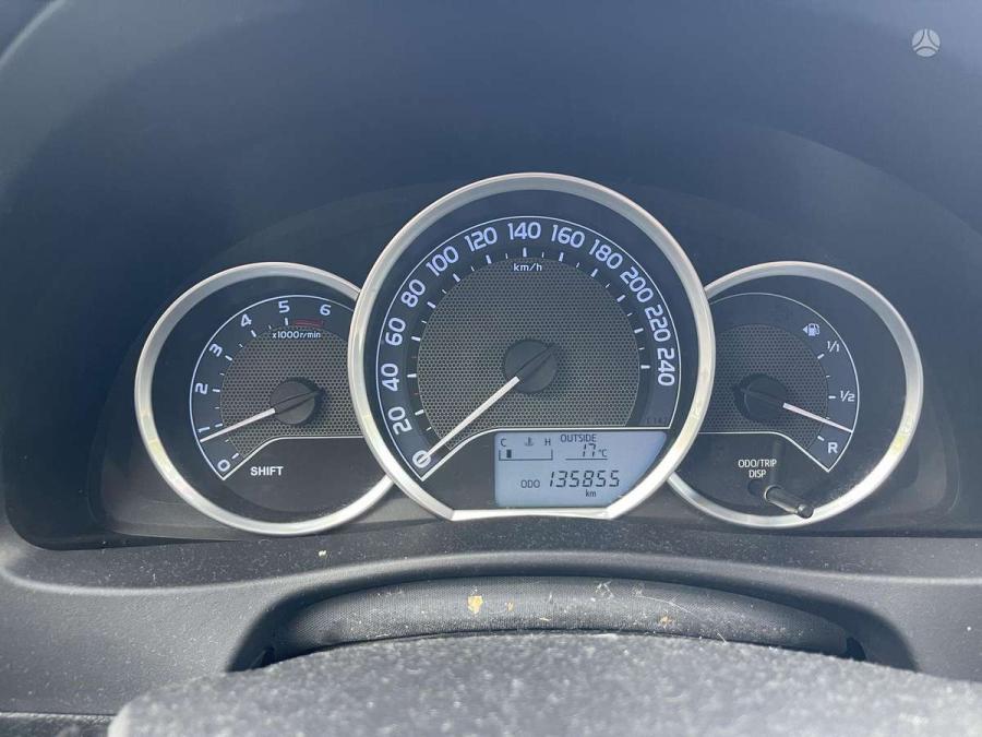 Zils Toyota Auris 2013 Kauņa, ar dzinēja tilpumu 1.36 L un nobraukumu 135 tūkst. km par 6800 €, foto 16 vietnē AUTOMOTO.COM.LV
