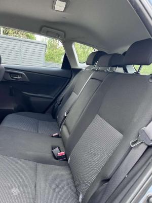 Blue Toyota Auris 2013 in Ukmerge, with an engine capacity of 1.60 L and mileage of 207 thousand km for 7999 €, photo 28 on AUTOMOTO.COM.LV