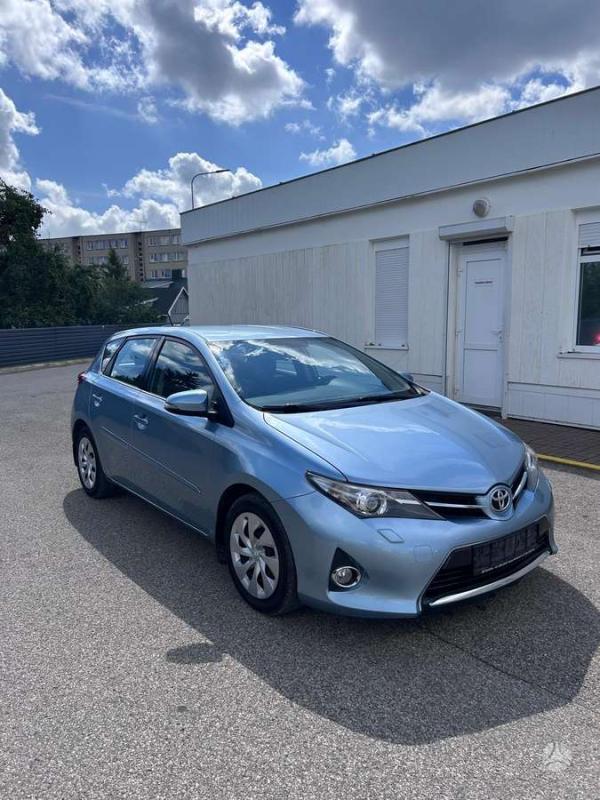Zils Toyota Auris 2013 Ukmergė, ar dzinēja tilpumu 1.60 L un nobraukumu 207 tūkst. km par 7850 €, foto 1 vietnē AUTOMOTO.COM.LV