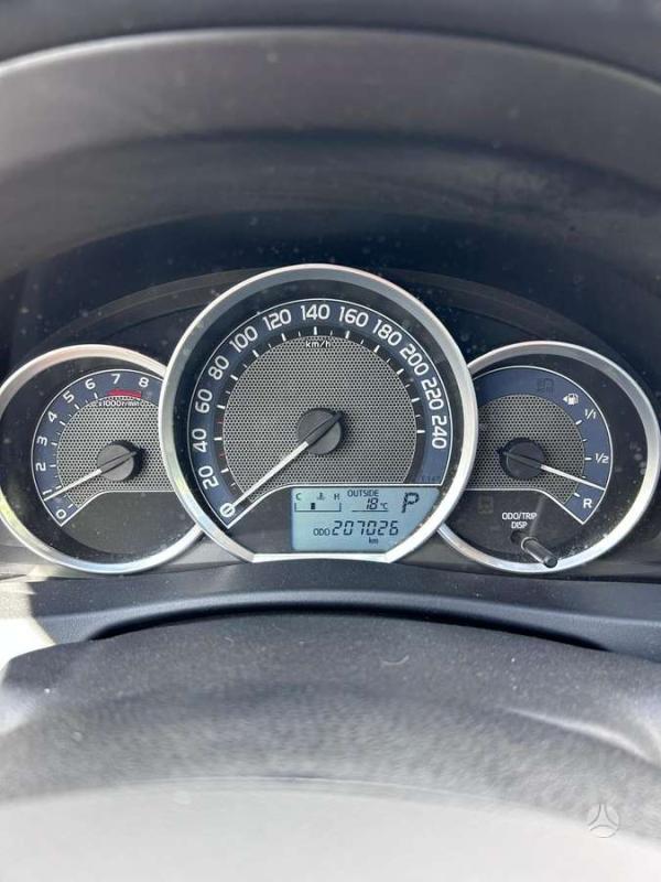 Zils Toyota Auris 2013 Ukmergė, ar dzinēja tilpumu 1.60 L un nobraukumu 207 tūkst. km par 7850 €, foto 5 vietnē AUTOMOTO.COM.LV