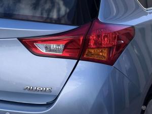 Blue Toyota Auris 2013 in Vilnius, with an engine capacity of 1.36 L and mileage of 209 thousand km for 5900 €, photo 7 on AUTOMOTO.COM.LV