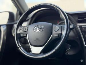 Blue Toyota Auris 2013 in Vilnius, with an engine capacity of 1.36 L and mileage of 209 thousand km for 5900 €, photo 11 on AUTOMOTO.COM.LV