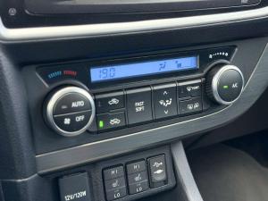 Blue Toyota Auris 2013 in Vilnius, with an engine capacity of 1.36 L and mileage of 209 thousand km for 5900 €, photo 14 on AUTOMOTO.COM.LV