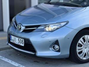 Blue Toyota Auris 2013 in Vilnius, with an engine capacity of 1.36 L and mileage of 209 thousand km for 5900 €, photo 23 on AUTOMOTO.COM.LV