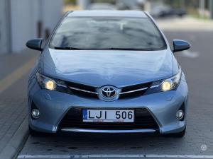 Blue Toyota Auris 2013 in Vilnius, with an engine capacity of 1.36 L and mileage of 209 thousand km for 5900 €, photo 25 on AUTOMOTO.COM.LV