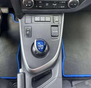 Zils Toyota Auris 2014 Viļņa, ar dzinēja tilpumu 1.80 L un nobraukumu 230 tūkst. km par 8999 €, foto 23 vietnē AUTOMOTO.COM.LV