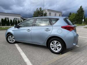 Blue Toyota Auris 2014 in Vilnius, with an engine capacity of 1.80 L and mileage of 275 thousand km for 8800 €, photo 6 on AUTOMOTO.COM.LV