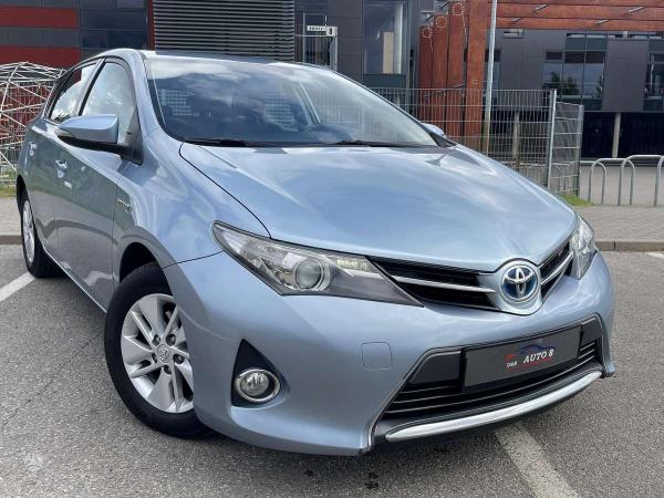 Zils Toyota Auris 2014 Viļņa, ar dzinēja tilpumu 1.80 L un nobraukumu 275 tūkst. km par 8800 €, foto 10 vietnē AUTOMOTO.COM.LV