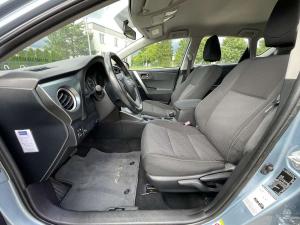Blue Toyota Auris 2014 in Vilnius, with an engine capacity of 1.80 L and mileage of 275 thousand km for 8800 €, photo 16 on AUTOMOTO.COM.LV