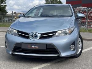 Blue Toyota Auris 2014 in Vilnius, with an engine capacity of 1.80 L and mileage of 270 thousand km for 8600 €, photo  on AUTOMOTO.COM.LV