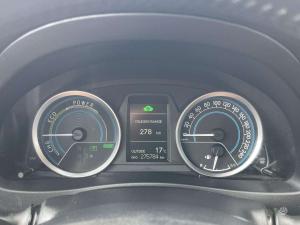 Blue Toyota Auris 2014 in Vilnius, with an engine capacity of 1.80 L and mileage of 270 thousand km for 8550 €, photo 25 on AUTOMOTO.COM.LV