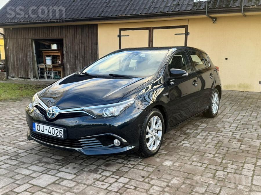 Zils Toyota Auris 2015 Rīga, ar dzinēja tilpumu 1.80 L un nobraukumu 233 tūkst. km par 8950 €, foto 8 vietnē AUTOMOTO.COM.LV