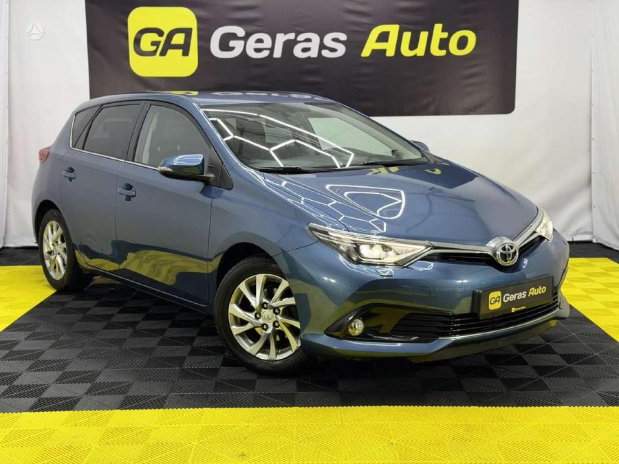 Zils Toyota Auris 2015 Viļņa, ar dzinēja tilpumu 1.20 L un nobraukumu 71 tūkst. km par 8850 €, foto 3 vietnē AUTOMOTO.COM.LV