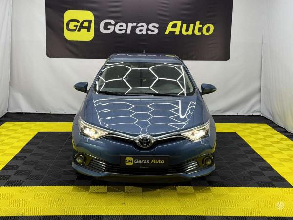Zils Toyota Auris 2015 Viļņa, ar dzinēja tilpumu 1.20 L un nobraukumu 71 tūkst. km par 8850 €, foto 7 vietnē AUTOMOTO.COM.LV