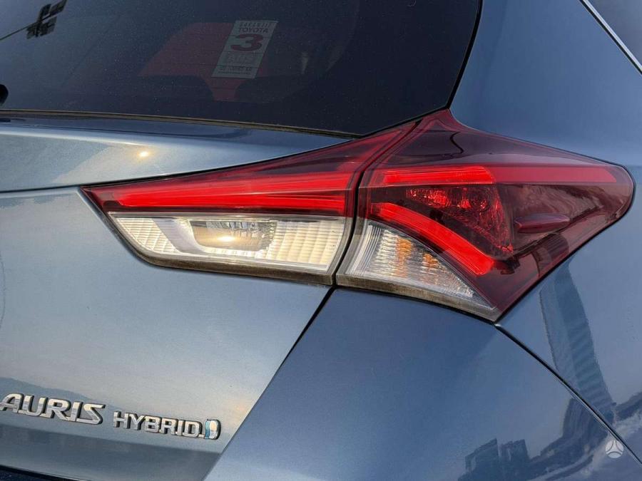 Zils Toyota Auris 2015 Viļņa, ar dzinēja tilpumu 1.80 L un nobraukumu 200 tūkst. km par 6000 €, foto 7 vietnē AUTOMOTO.COM.LV
