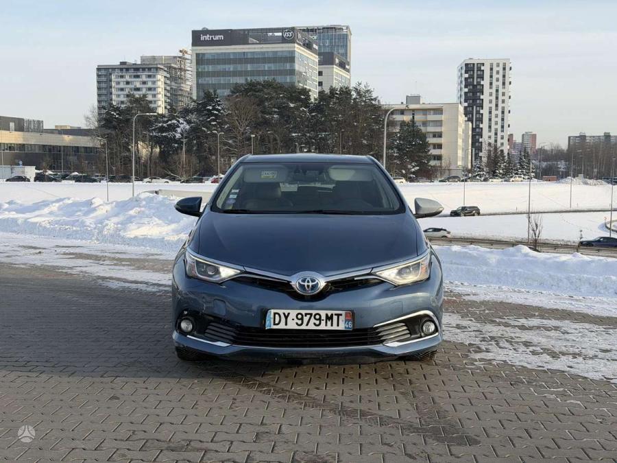 Zils Toyota Auris 2015 Viļņa, ar dzinēja tilpumu 1.80 L un nobraukumu 200 tūkst. km par 6000 €, foto 10 vietnē AUTOMOTO.COM.LV
