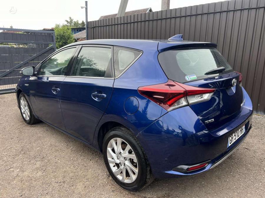 Blue Toyota Auris 2015 in Kaunas, with an engine capacity of 1.80 L and mileage of 277 thousand km for 4400 €, photo 8 on AUTOMOTO.COM.LV