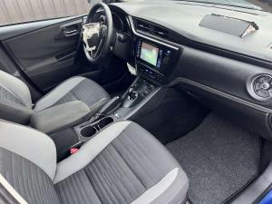 Blue Toyota Auris 2015 in Kaunas, with an engine capacity of 1.80 L and mileage of 277 thousand km for 4400 €, photo 9 on AUTOMOTO.COM.LV