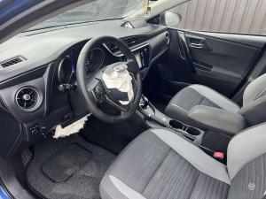 Blue Toyota Auris 2015 in Kaunas, with an engine capacity of 1.80 L and mileage of 277 thousand km for 4400 €, photo 10 on AUTOMOTO.COM.LV