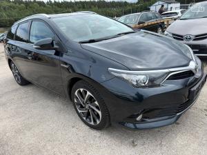 Zils Toyota Auris 2015 Viļņa, ar dzinēja tilpumu 1.80 L un nobraukumu 261 tūkst. km par 11950 €, foto  vietnē AUTOMOTO.COM.LV