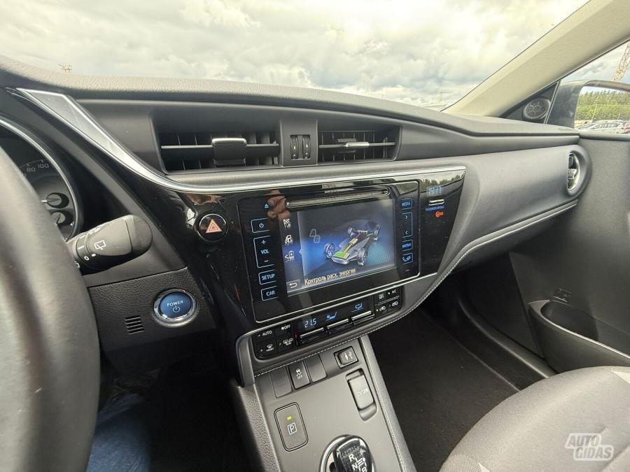 Zils Toyota Auris 2015 Viļņa, ar dzinēja tilpumu 1.80 L un nobraukumu 261 tūkst. km par 11950 €, foto 20 vietnē AUTOMOTO.COM.LV