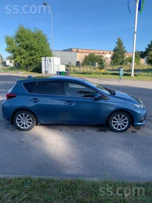 Zils Toyota Auris 2015 Liepāja, ar dzinēja tilpumu 1.20 L un nobraukumu 91 tūkst. km par 10800 €, foto 4 vietnē AUTOMOTO.COM.LV