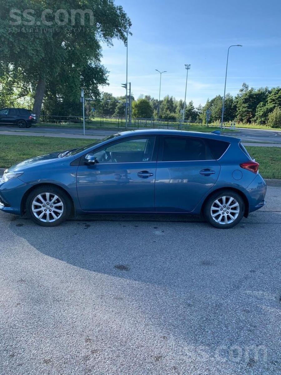 Zils Toyota Auris 2015 Liepāja, ar dzinēja tilpumu 1.20 L un nobraukumu 91 tūkst. km par 10800 €, foto 5 vietnē AUTOMOTO.COM.LV