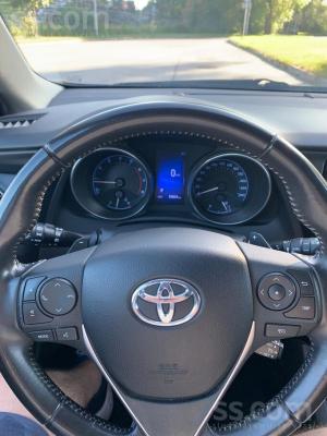 Zils Toyota Auris 2015 Liepāja, ar dzinēja tilpumu 1.20 L un nobraukumu 91 tūkst. km par 10800 €, foto 16 vietnē AUTOMOTO.COM.LV