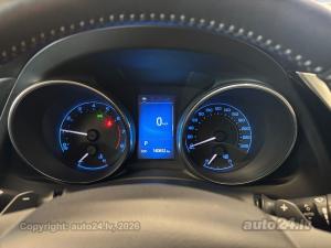 Blue Toyota Auris 2015 in Tartu, with an engine capacity of 1.60 L and mileage of 141 thousand km for 9990 €, photo 14 on AUTOMOTO.COM.LV
