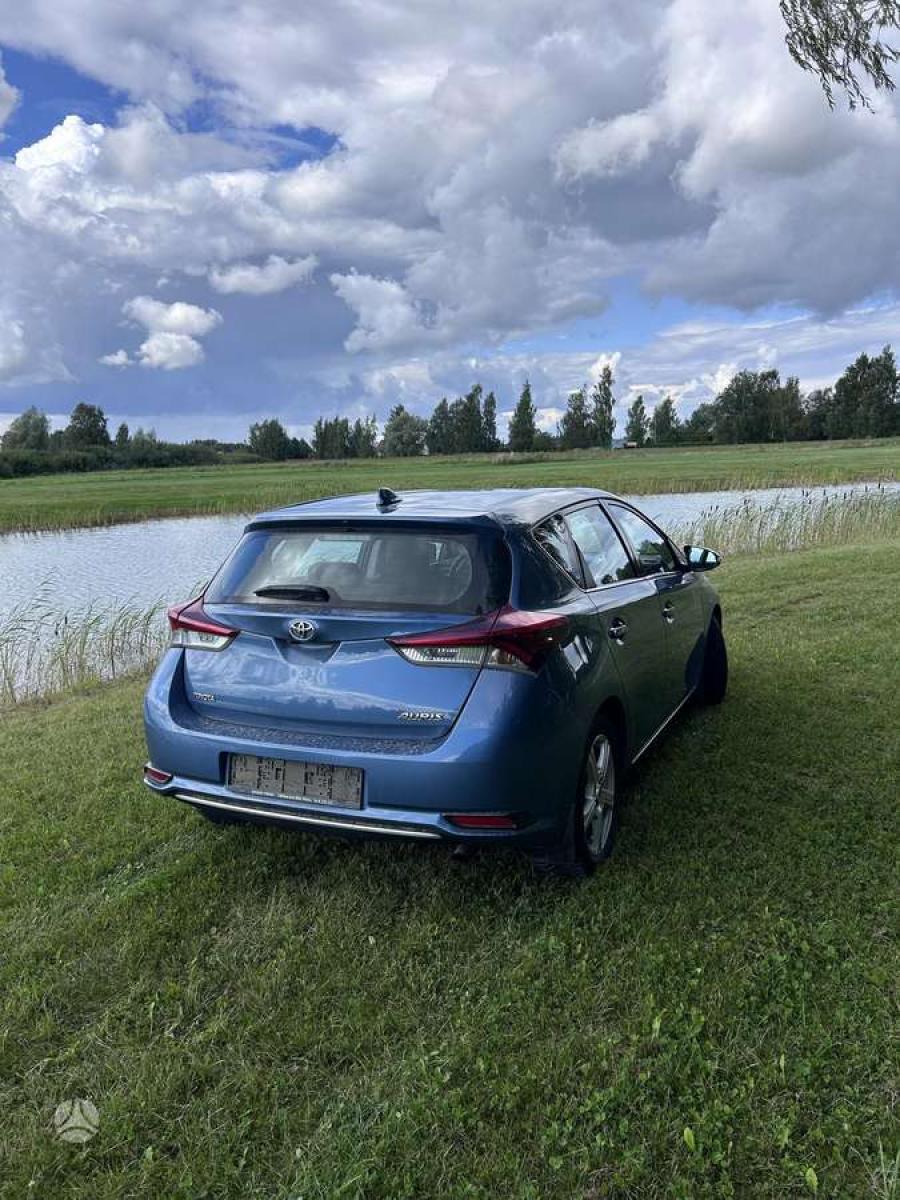 Zils Toyota Auris 2015 Ukmergė, ar dzinēja tilpumu 1.60 L un nobraukumu 203 tūkst. km par 6999 €, foto 23 vietnē AUTOMOTO.COM.LV