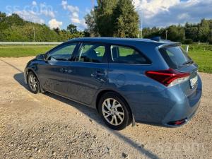 Blue Toyota Auris 2016 in Riga, with an engine capacity of 1.60 L and mileage of 134 thousand km for 7800 €, photo 3 on AUTOMOTO.COM.LV