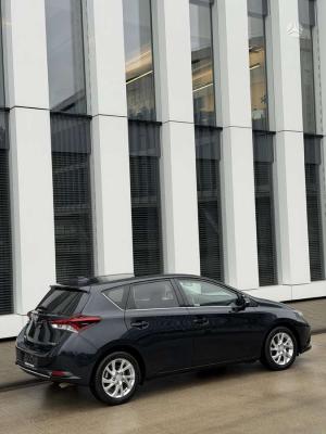 Zils Toyota Auris 2016 Viļņa, ar dzinēja tilpumu 1.60 L un nobraukumu 82 tūkst. km par 9350 €, foto 8 vietnē AUTOMOTO.COM.LV