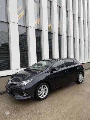 Zils Toyota Auris 2016 Viļņa, ar dzinēja tilpumu 1.60 L un nobraukumu 82 tūkst. km par 9350 €, foto 15 vietnē AUTOMOTO.COM.LV
