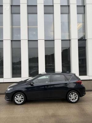 Zils Toyota Auris 2016 Viļņa, ar dzinēja tilpumu 1.60 L un nobraukumu 82 tūkst. km par 9350 €, foto 18 vietnē AUTOMOTO.COM.LV