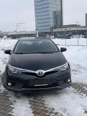 Blue Toyota Auris 2016 in Vilnius, with an engine capacity of 1.60 L and mileage of 82 thousand km for 9250 €, photo 9 on AUTOMOTO.COM.LV