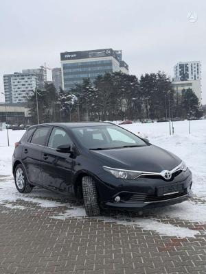 Blue Toyota Auris 2016 in Vilnius, with an engine capacity of 1.60 L and mileage of 82 thousand km for 9250 €, photo 10 on AUTOMOTO.COM.LV