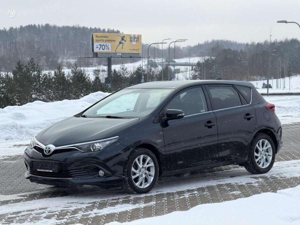 Zils Toyota Auris 2016 Viļņa, ar dzinēja tilpumu 1.60 L un nobraukumu 82 tūkst. km par 9250 €, foto 8 vietnē AUTOMOTO.COM.LV