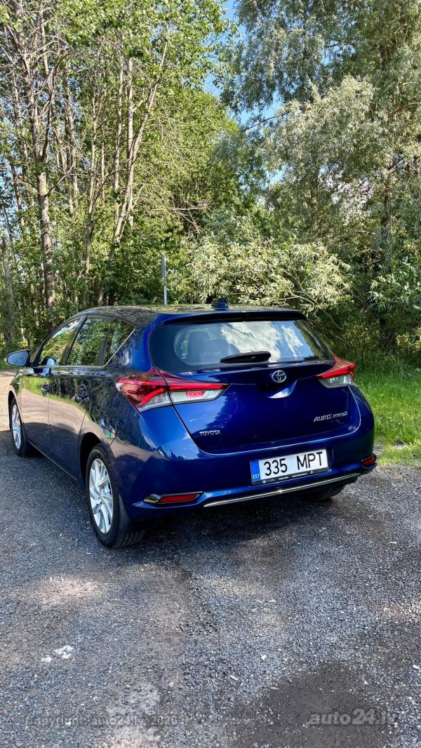Zils Toyota Auris 2016 Tartu, ar dzinēja tilpumu 1.80 L un nobraukumu 129 tūkst. km par 12500 €, foto 6 vietnē AUTOMOTO.COM.LV