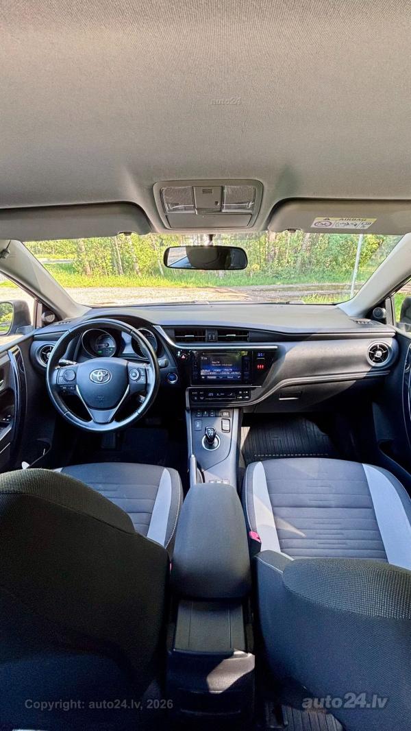 Zils Toyota Auris 2016 Tartu, ar dzinēja tilpumu 1.80 L un nobraukumu 129 tūkst. km par 12500 €, foto 7 vietnē AUTOMOTO.COM.LV