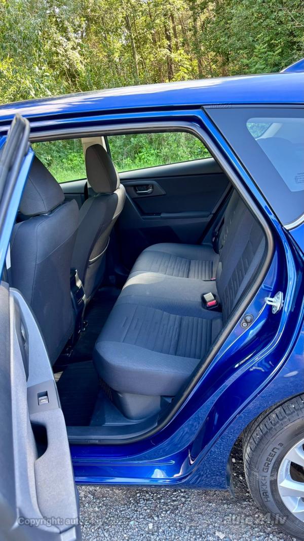 Zils Toyota Auris 2016 Tartu, ar dzinēja tilpumu 1.80 L un nobraukumu 129 tūkst. km par 12500 €, foto 10 vietnē AUTOMOTO.COM.LV