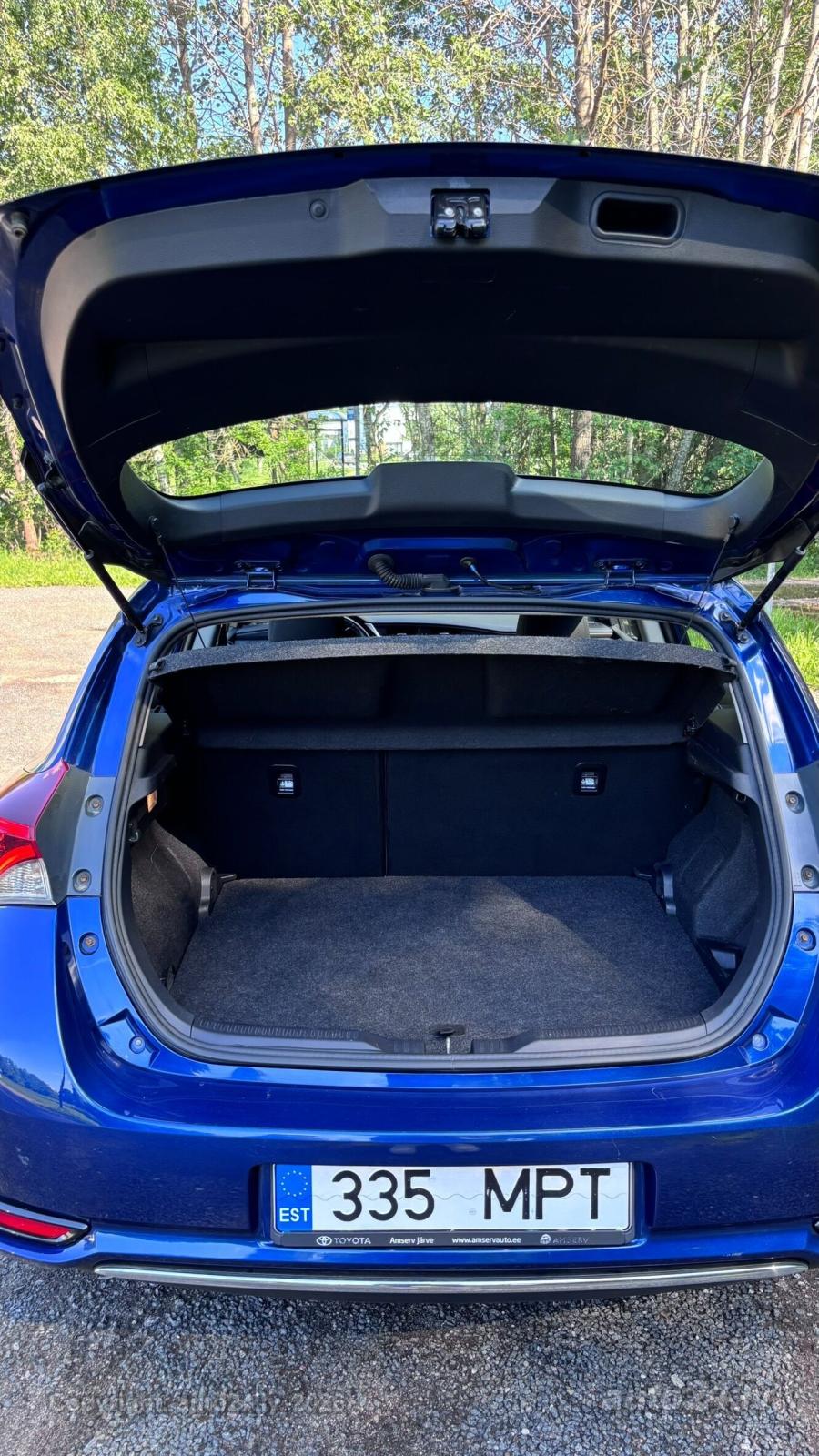 Zils Toyota Auris 2016 Tartu, ar dzinēja tilpumu 1.80 L un nobraukumu 129 tūkst. km par 12500 €, foto 12 vietnē AUTOMOTO.COM.LV