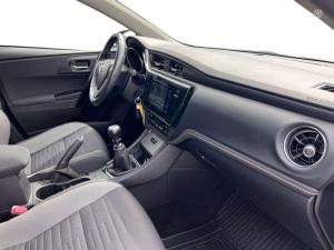 Blue Toyota Auris 2016 in Klaipeda, with an engine capacity of 1.20 L and mileage of 54 thousand km for 12000 €, photo 7 on AUTOMOTO.COM.LV