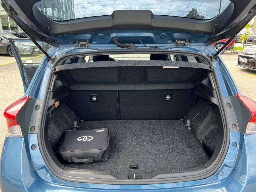 Blue Toyota Auris 2016 in Klaipeda, with an engine capacity of 1.20 L and mileage of 54 thousand km for 12000 €, photo 11 on AUTOMOTO.COM.LV