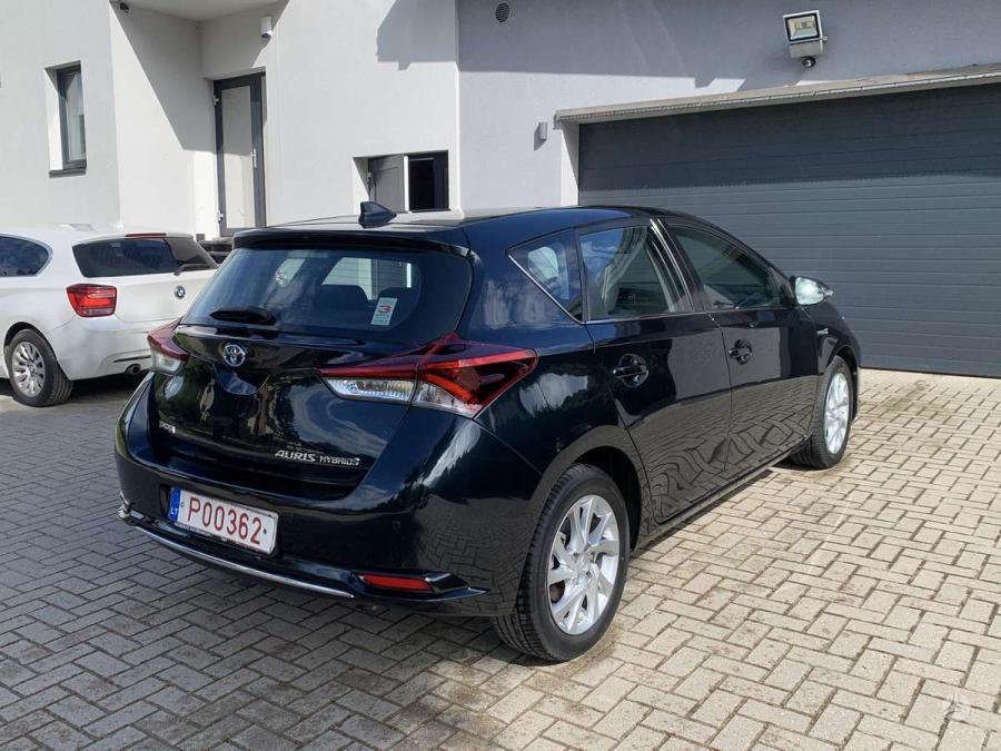 Zils Toyota Auris 2016 Jonava, ar dzinēja tilpumu 1.80 L un nobraukumu 208 tūkst. km par 9950 €, foto 5 vietnē AUTOMOTO.COM.LV