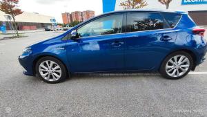 Blue Toyota Auris 2016 in Klaipeda, with an engine capacity of 1.80 L and mileage of 135 thousand km for 13900 €, photo 3 on AUTOMOTO.COM.LV
