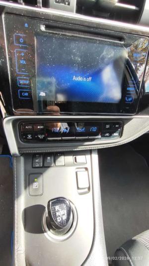 Blue Toyota Auris 2016 in Klaipeda, with an engine capacity of 1.80 L and mileage of 135 thousand km for 13900 €, photo 19 on AUTOMOTO.COM.LV