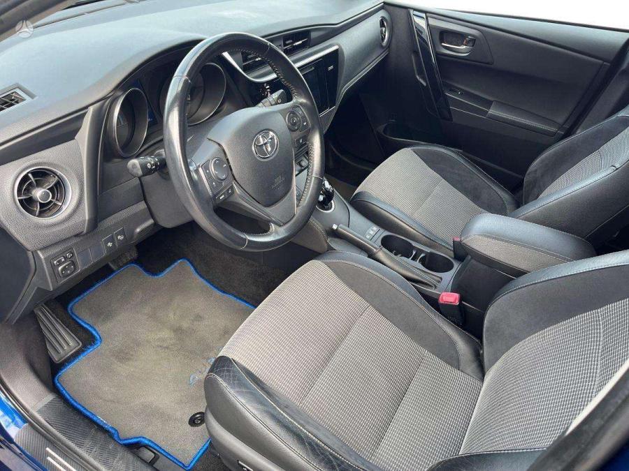 Zils Toyota Auris 2016 Klaipėda, ar dzinēja tilpumu 1.80 L un nobraukumu 135 tūkst. km par 15000 €, foto 12 vietnē AUTOMOTO.COM.LV