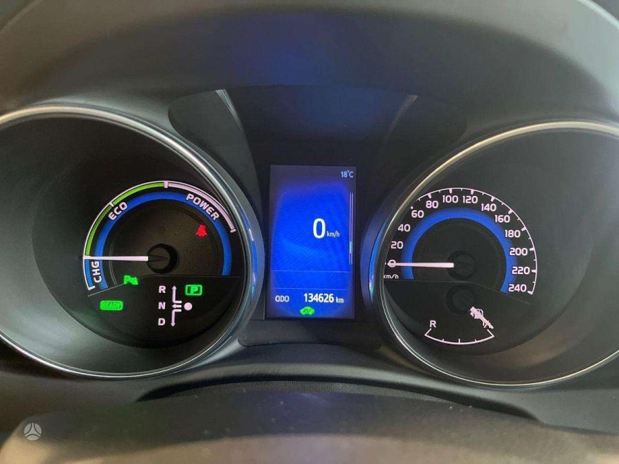 Zils Toyota Auris 2016 Klaipėda, ar dzinēja tilpumu 1.80 L un nobraukumu 135 tūkst. km par 15000 €, foto 14 vietnē AUTOMOTO.COM.LV